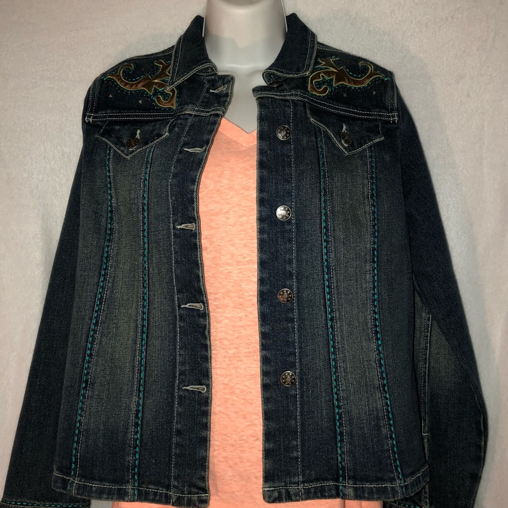 Reba Denim Jacket With Appliqus And Stitching - Gem